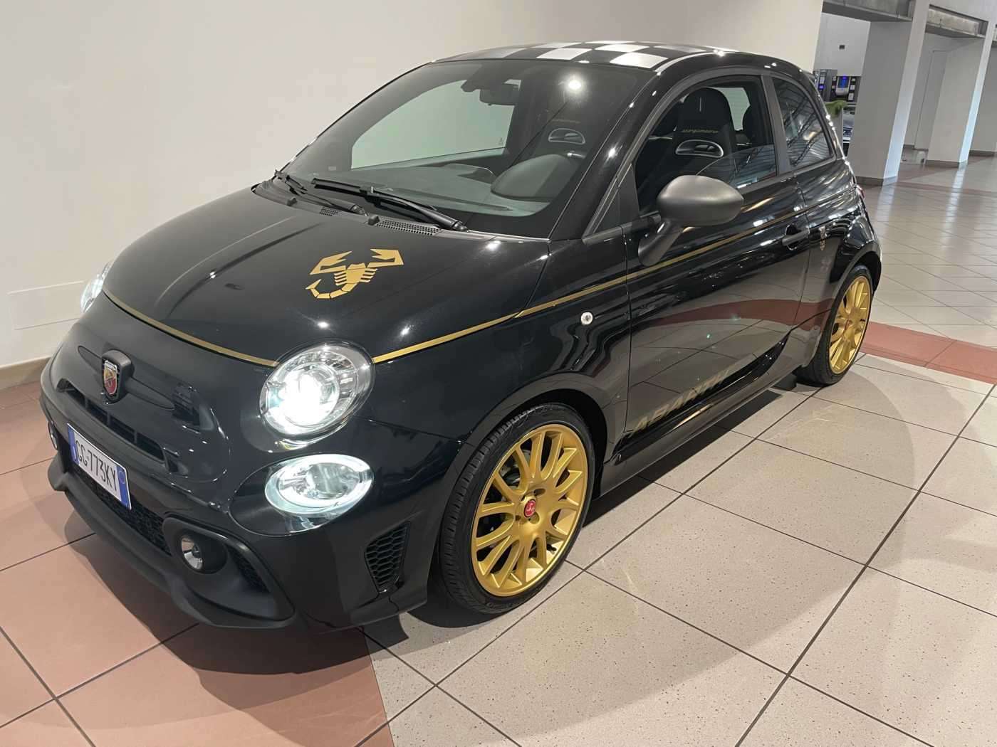 Abarth 5951.4 Turbo T-Jet 165 CV Scorpioneoro