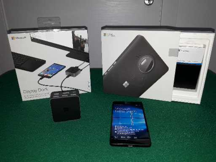 LUMIA 950 XL + DISPLAY DOCK