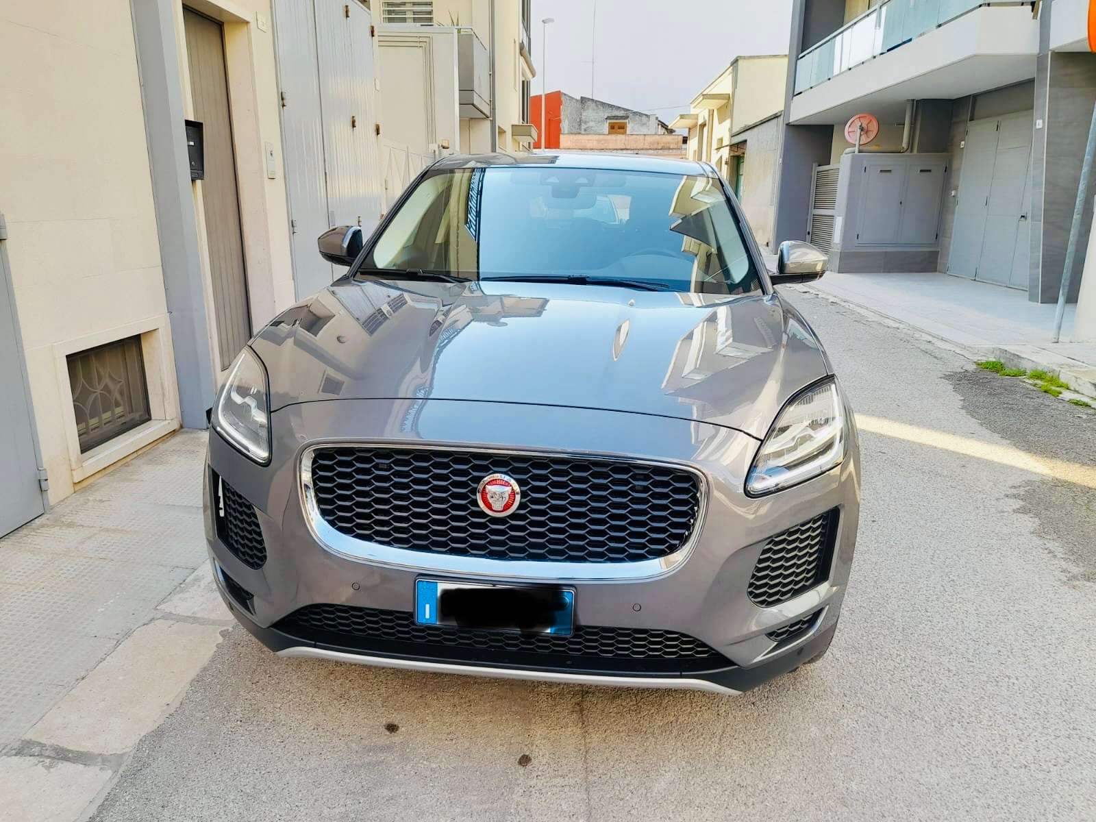 Jaguar E-PaceE-Pace 2.0d i4 awd 150cv auto my19