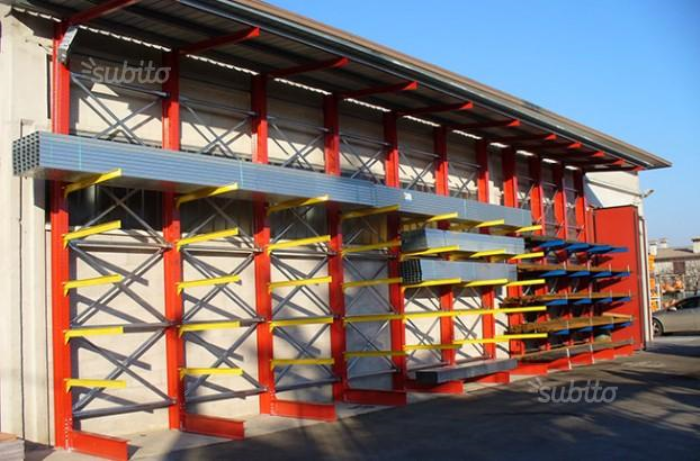 SOPPALCHI E SCAFFALATURE PORTAPALLETS