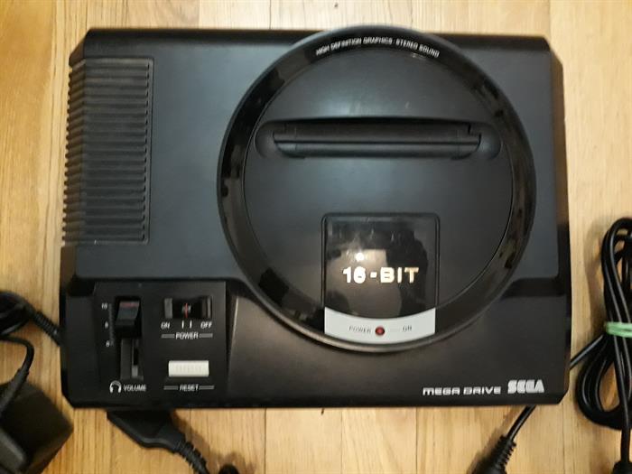 CONSOLE SEGA MEGA DRIVE