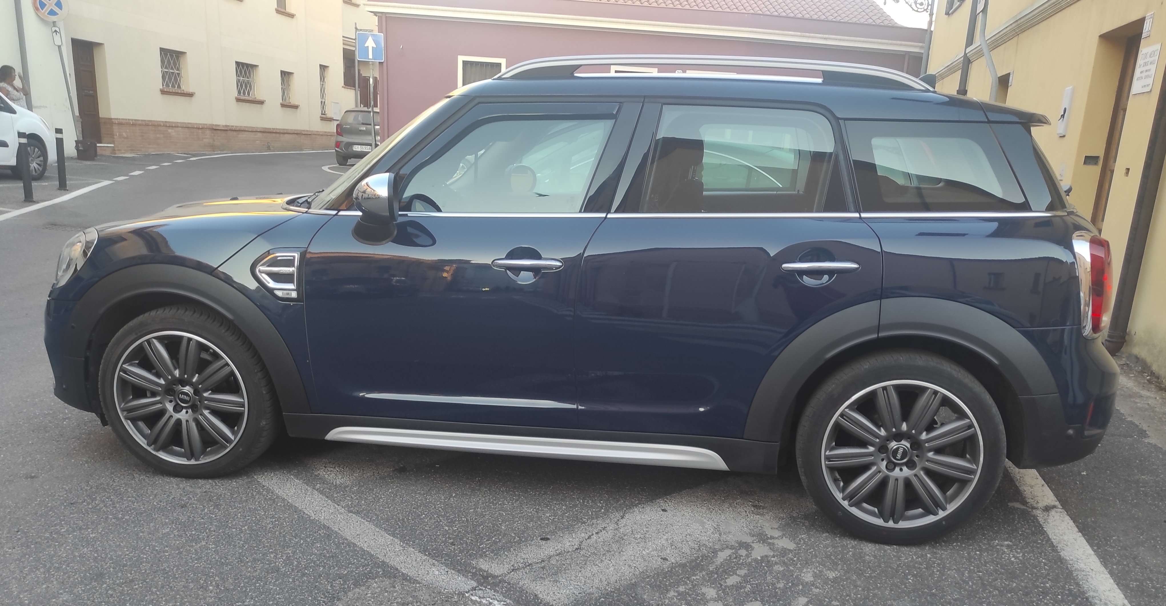 MINI One D CountrymanMini Countryman F60 2017 1.5