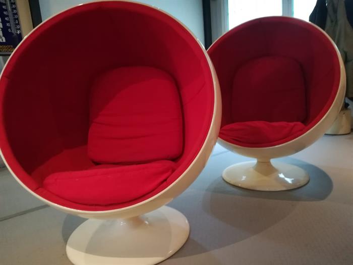 POLTRONA BALL CHAIR