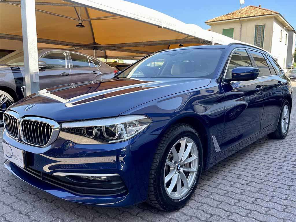 BMW 530d xDrive Touring TETTO PELLE NAVI IVA ESPOSTA