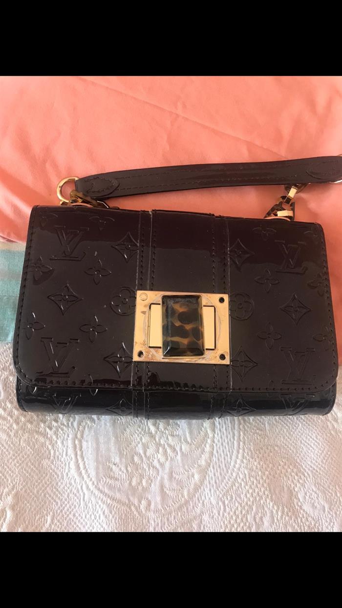 POCHETTE LOUIS VUITTON