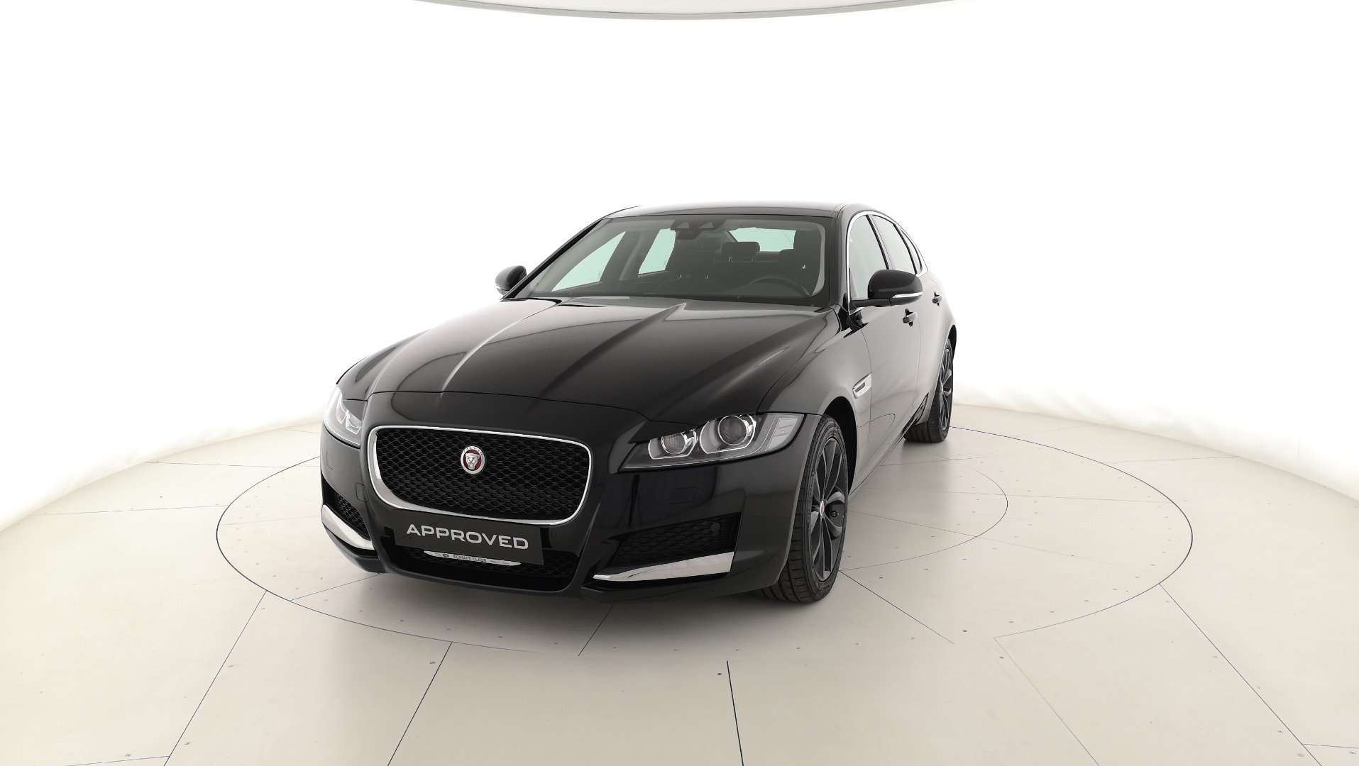 Jaguar XF2.0 D 180 CV AWD aut. Pure