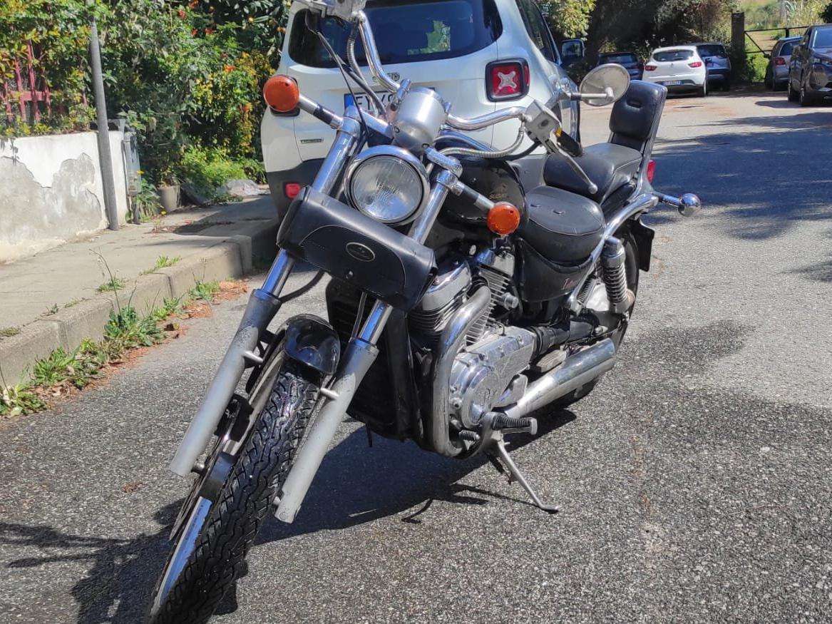 Suzuki Intruder 600