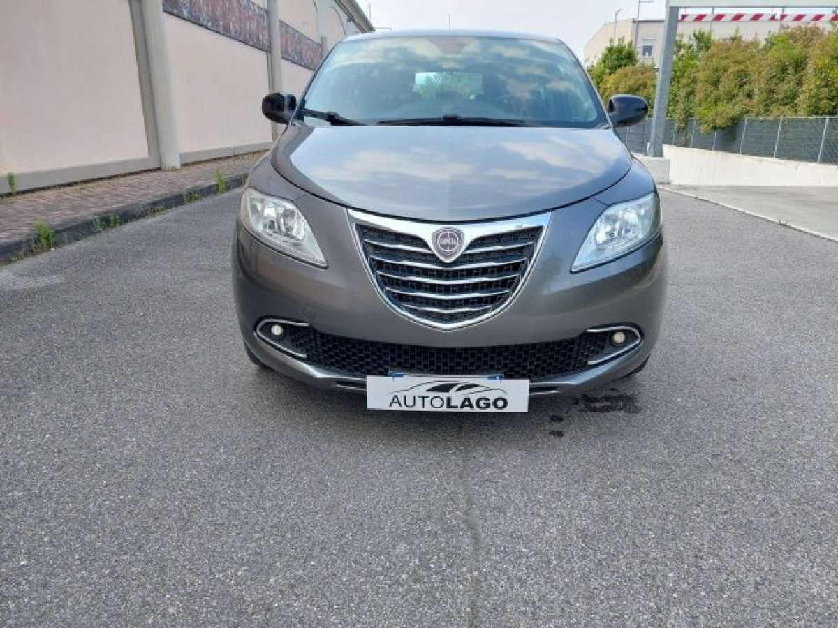 LANCIA Ypsilon 1.2