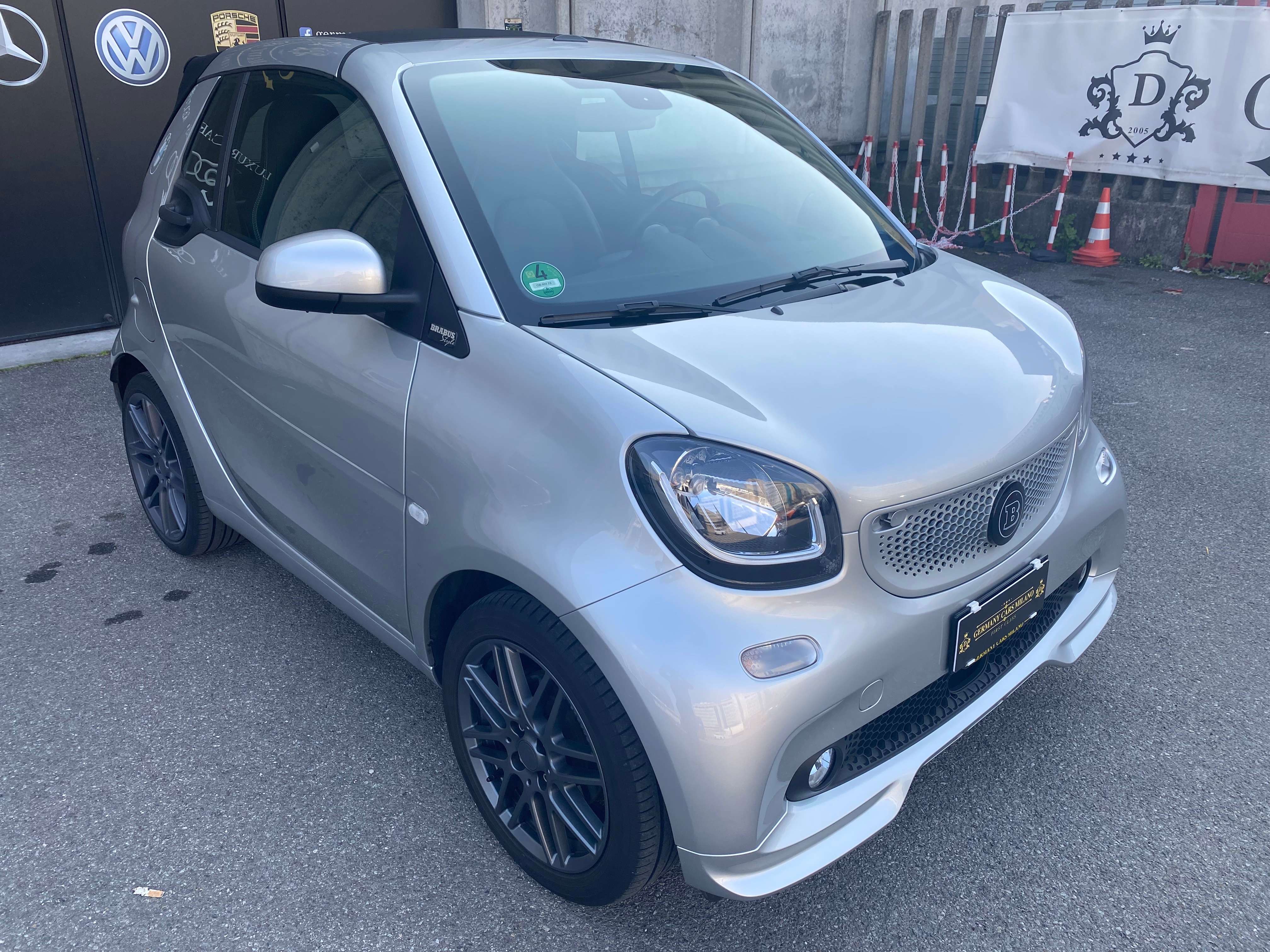 smart forTwoCabrio 0.9 t Brabus Xclusive 109cv Kamera Navi