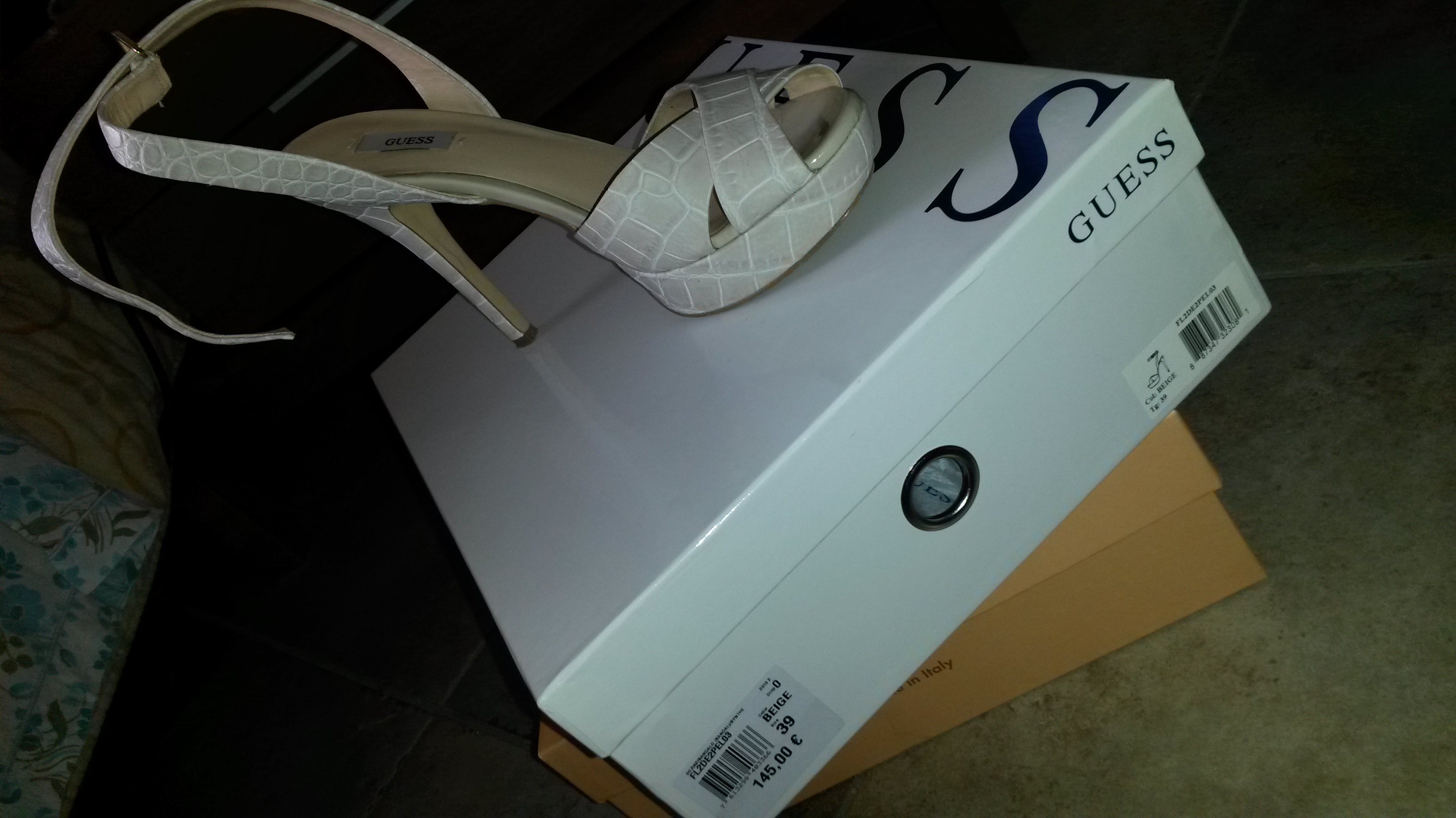 SCARPE GUESS