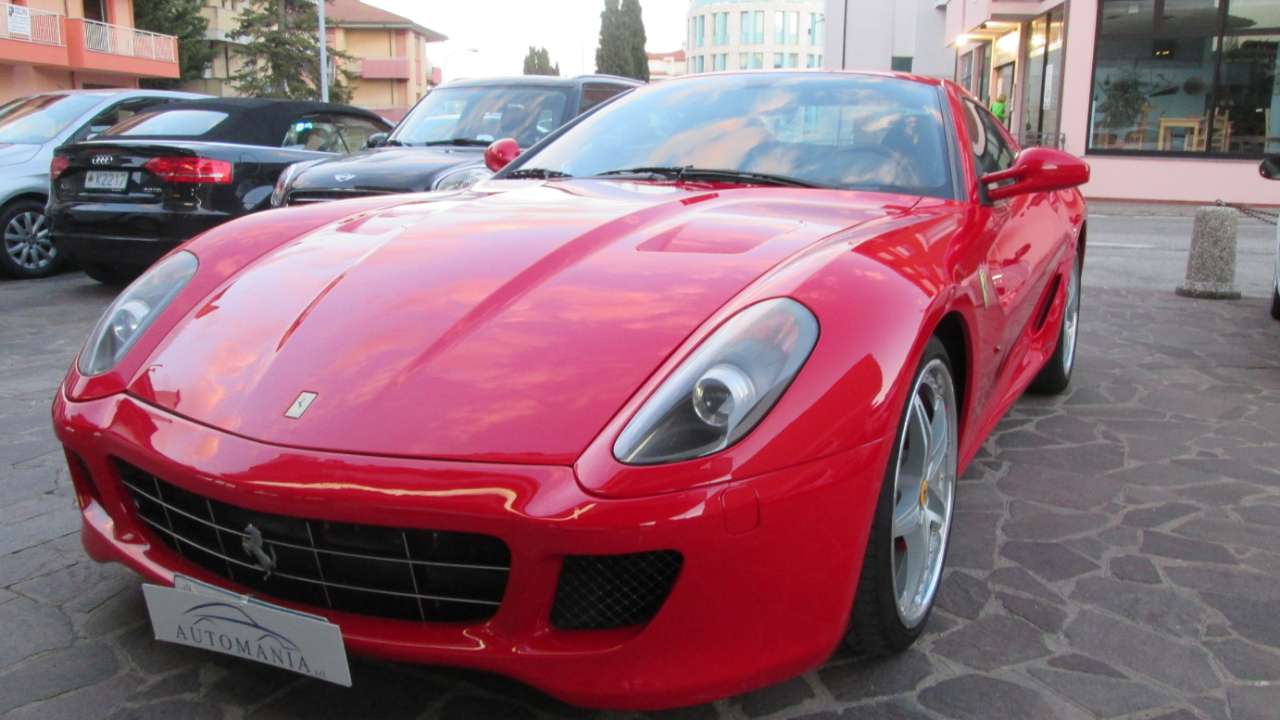 Ferrari 599gtb  Fiorano F1  con PACK-HGTE cerchi 20