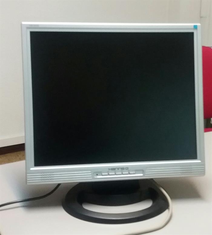 MONITOR E TASTIERE COMPUTER