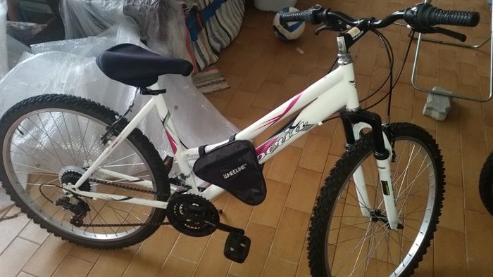 MOUNTAIN BIKE DA DONNA