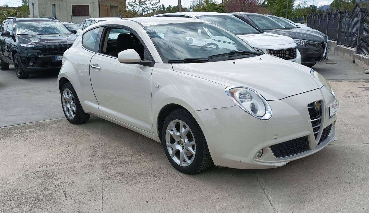 Alfa Romeo MiTo1.3 jtdm-2 Distinctive sport pack s&s 95cv