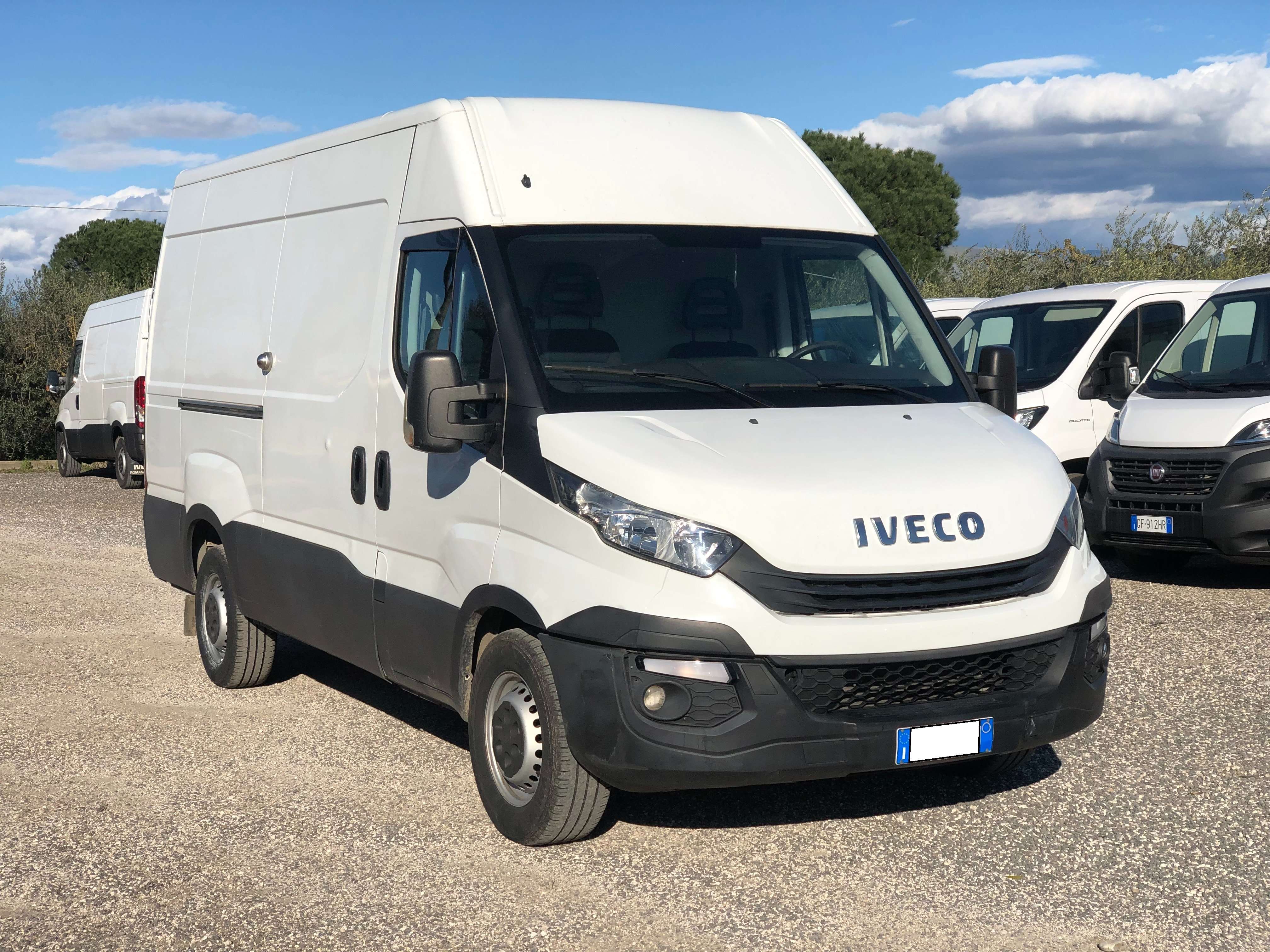 Iveco Daily35S12 L3H2 + IVA