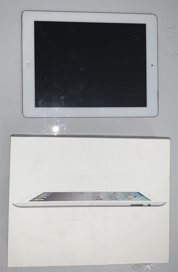 IPAD 2 16GB WIFI 3G BIANCO (CON COVER E CUFFIETTE)