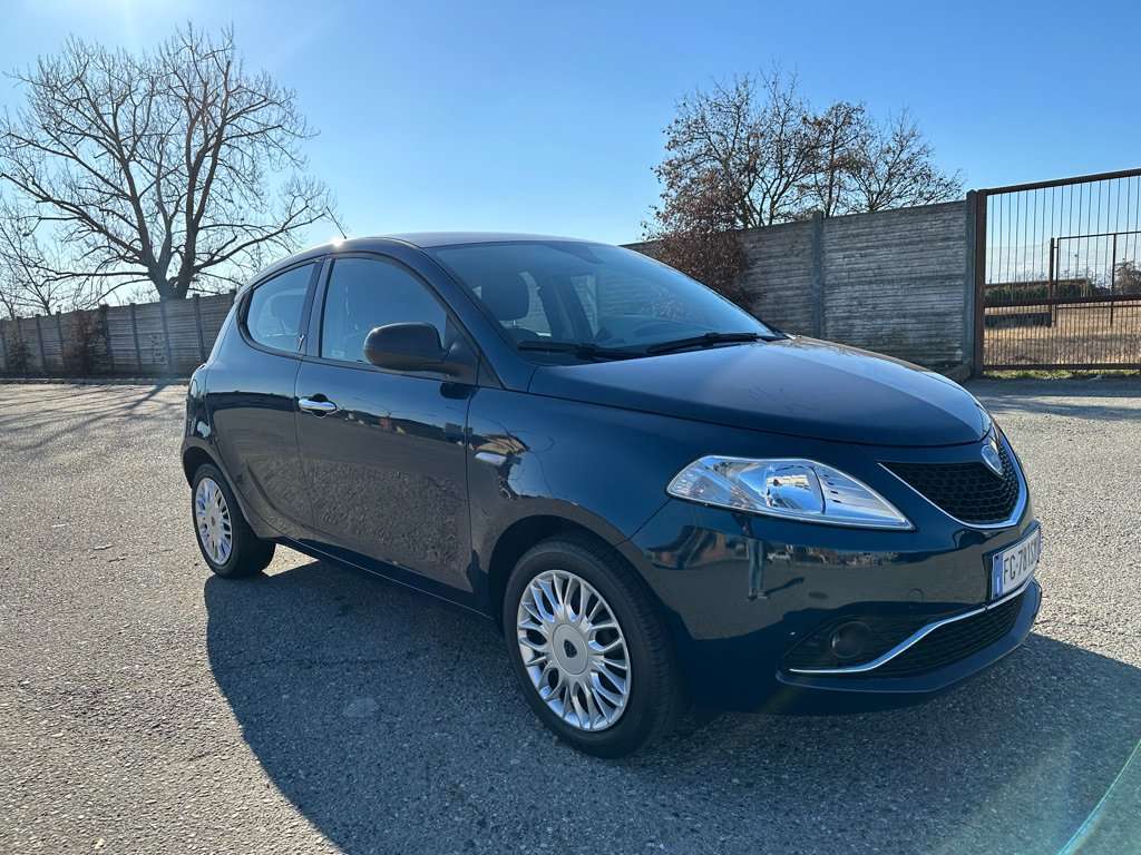 Lancia YpsilonYpsilon 1.3 mjt Platinum s