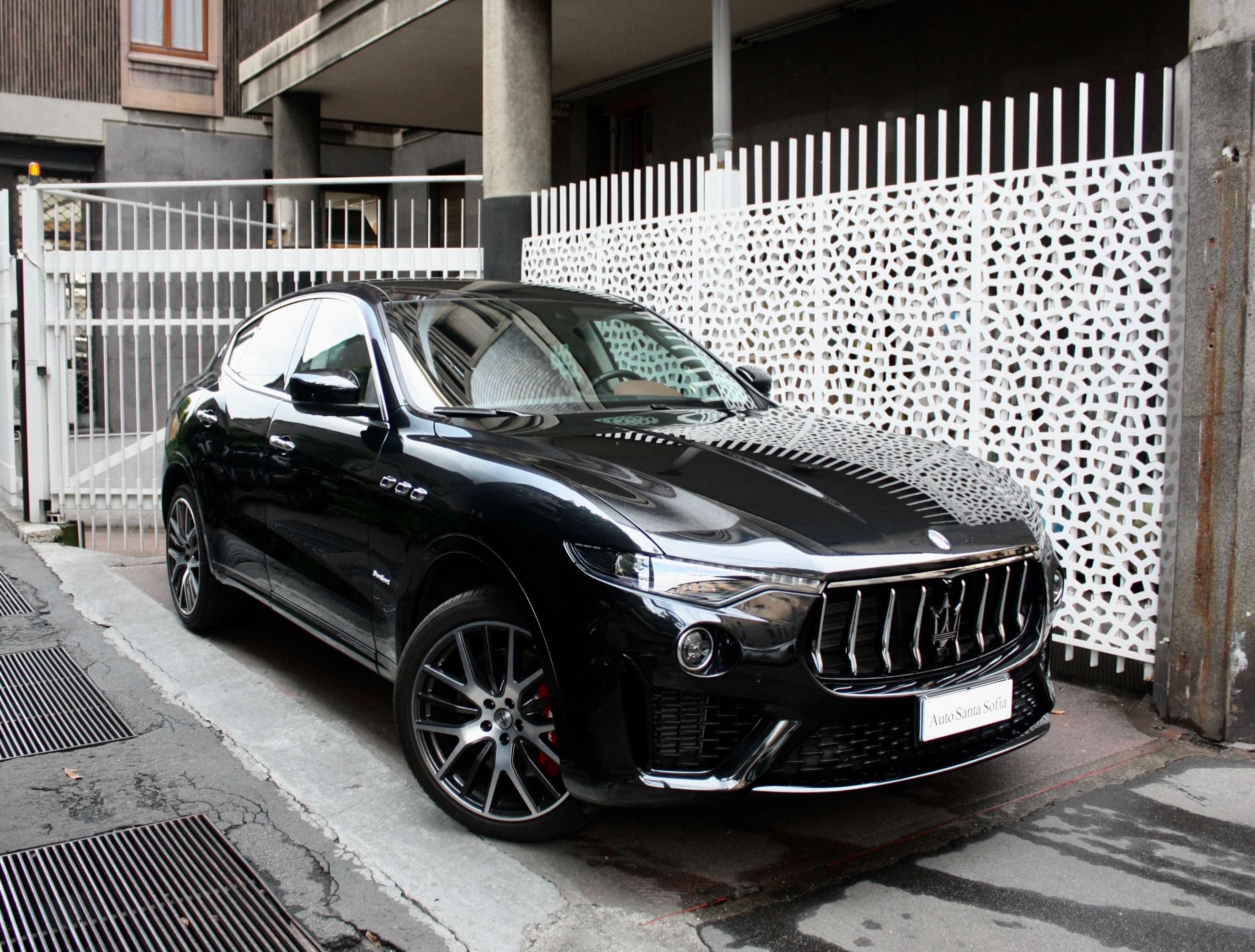 Maserati LevanteDiesel 250CV-Gransport-ADAS-21"-360°camera-LED