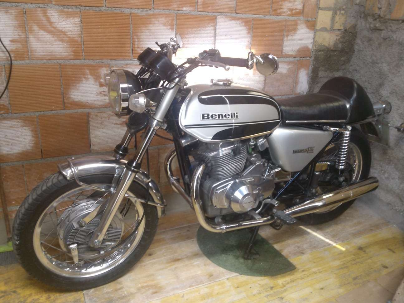 Benelli TornadoBenelli Tornado 650  1970