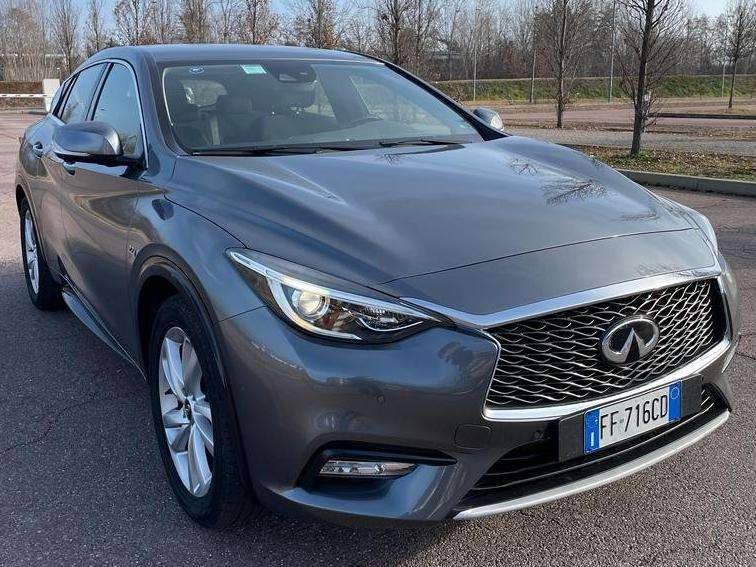 Infiniti Q30Q30 2.2d Premium Tech 170cv dct