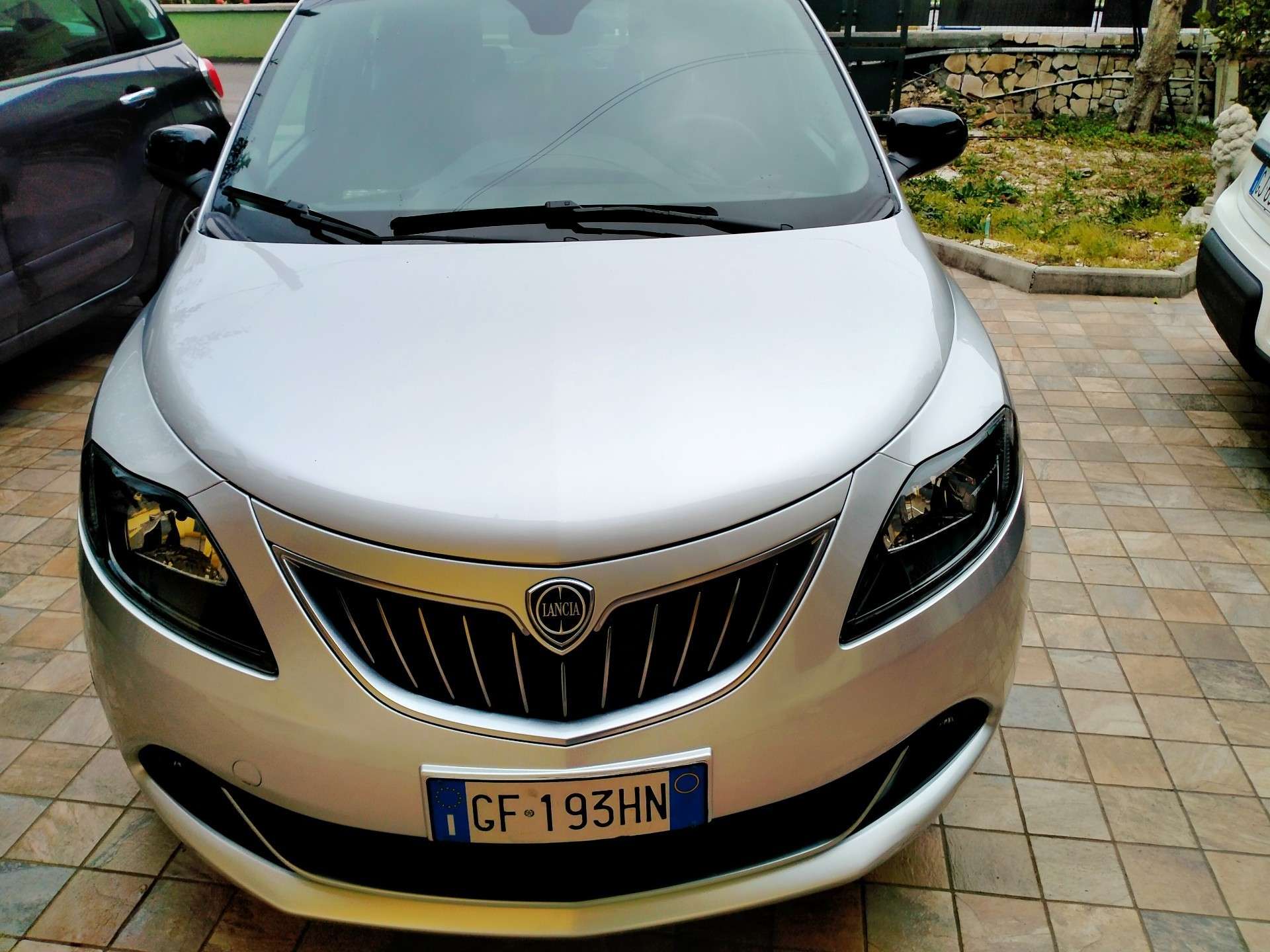 Lancia Ypsilon1.0 firefly hybrid Gold s&s 70cv 5p.ti