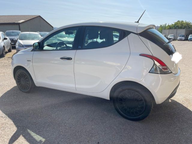 LANCIA Ypsilon 1.2 69 CV 5 porte