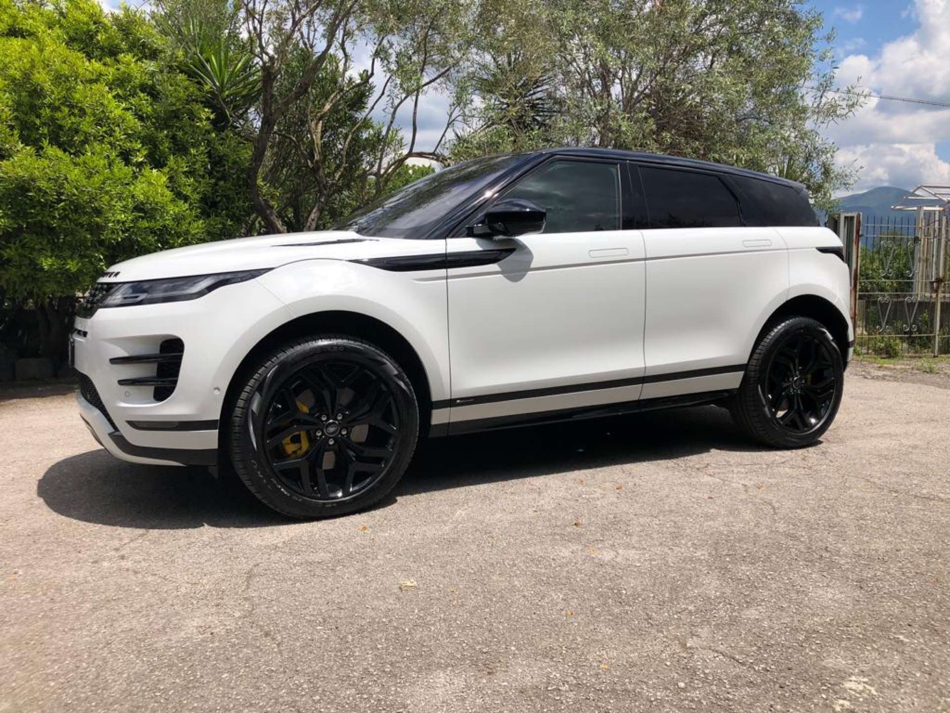 Land Rover Range Rover Evoque2.0d i4 mhev R-Dynamic SE awd 180cv auto