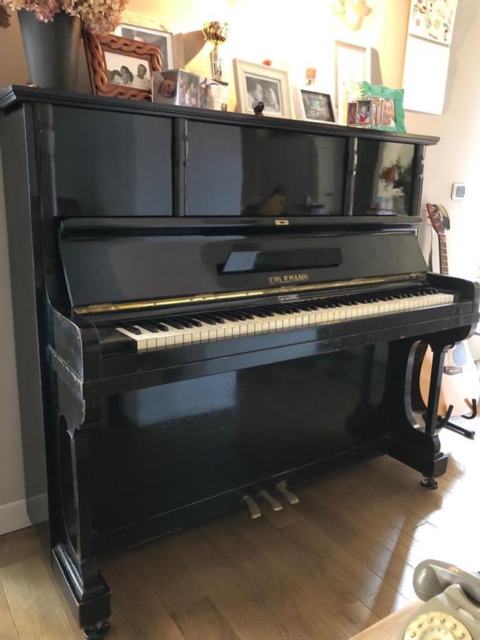 PIANOFORTE VERTICALE ORIGINALE ERLEMANN 1932