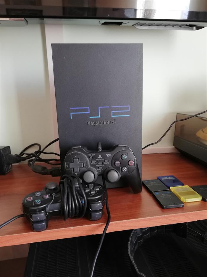 PLAYSTATION 2