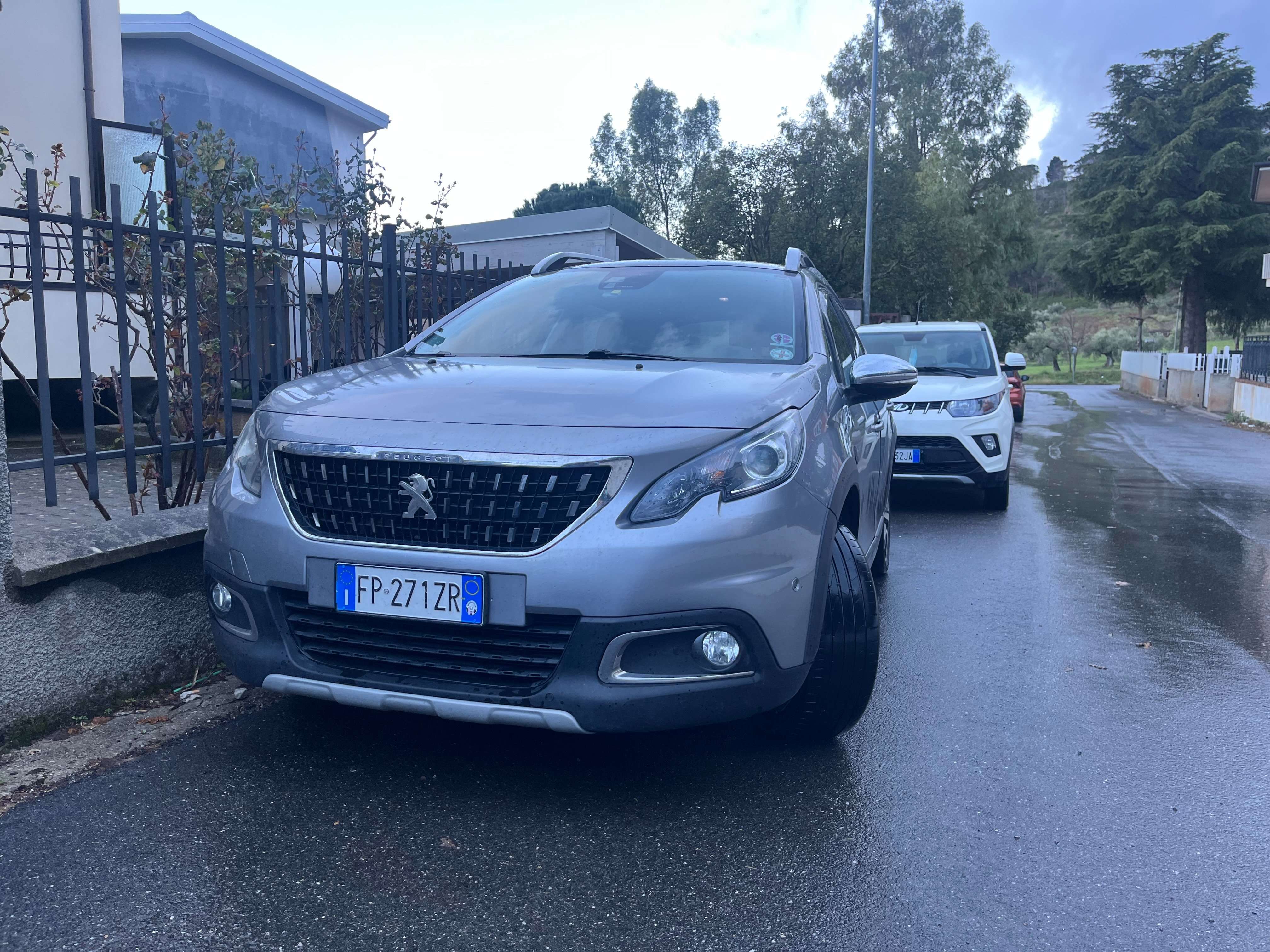 Peugeot 20082008 1.6 bluehdi Crossway s