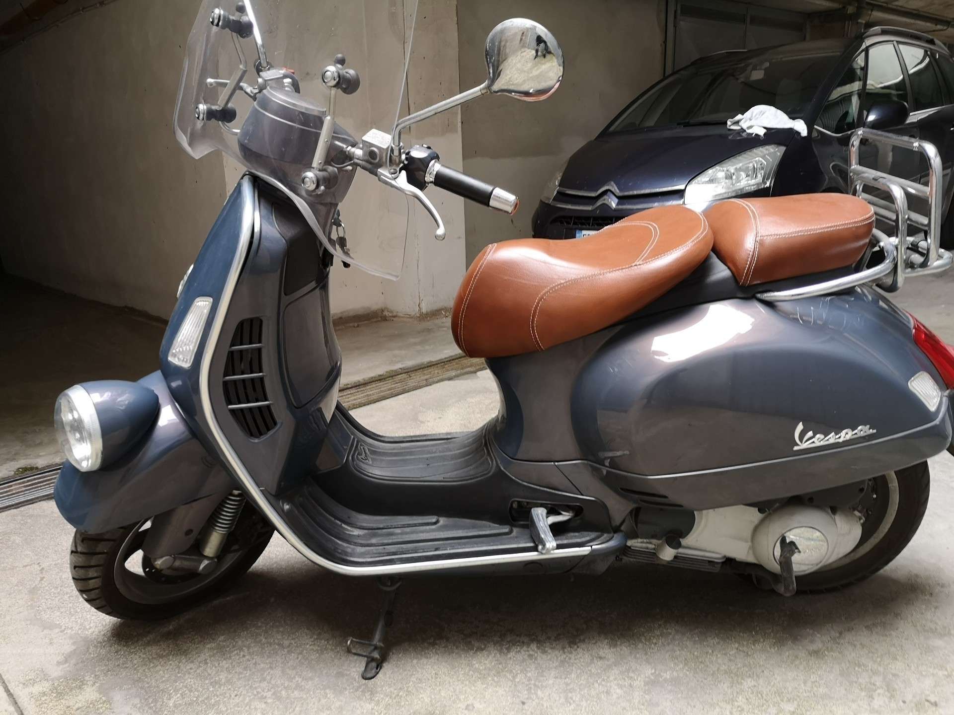 Vespa GTV 250GTV   navy