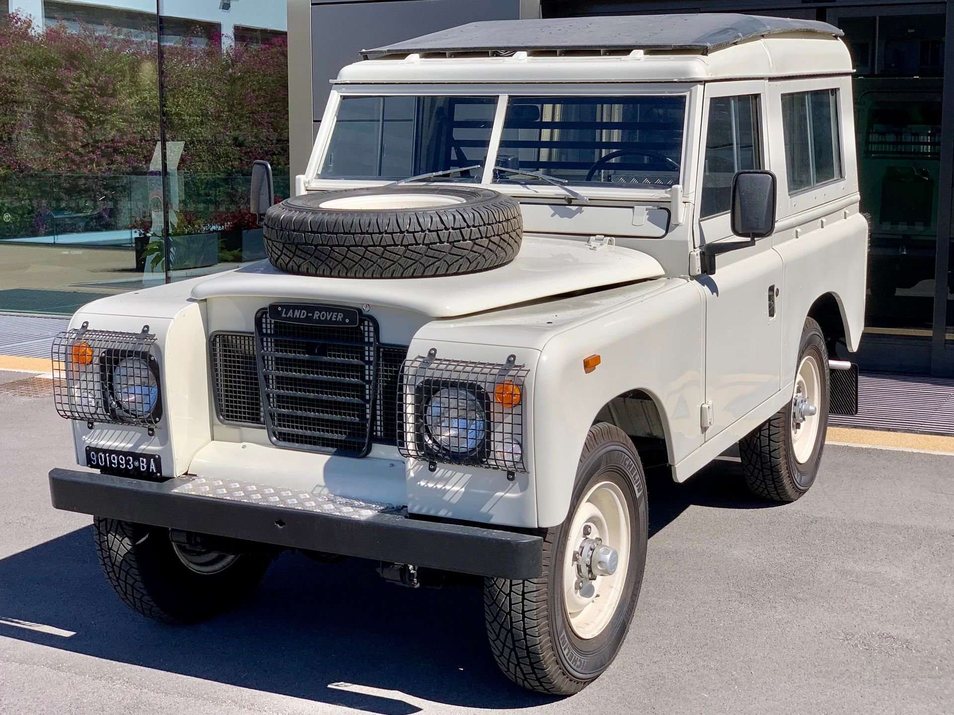 Land Rover DefenderDEFENDER - CONTO VENDITA