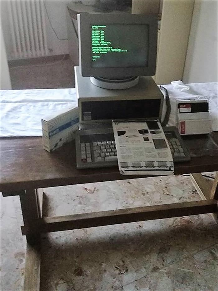 COMPUTER OLIVETTI M24