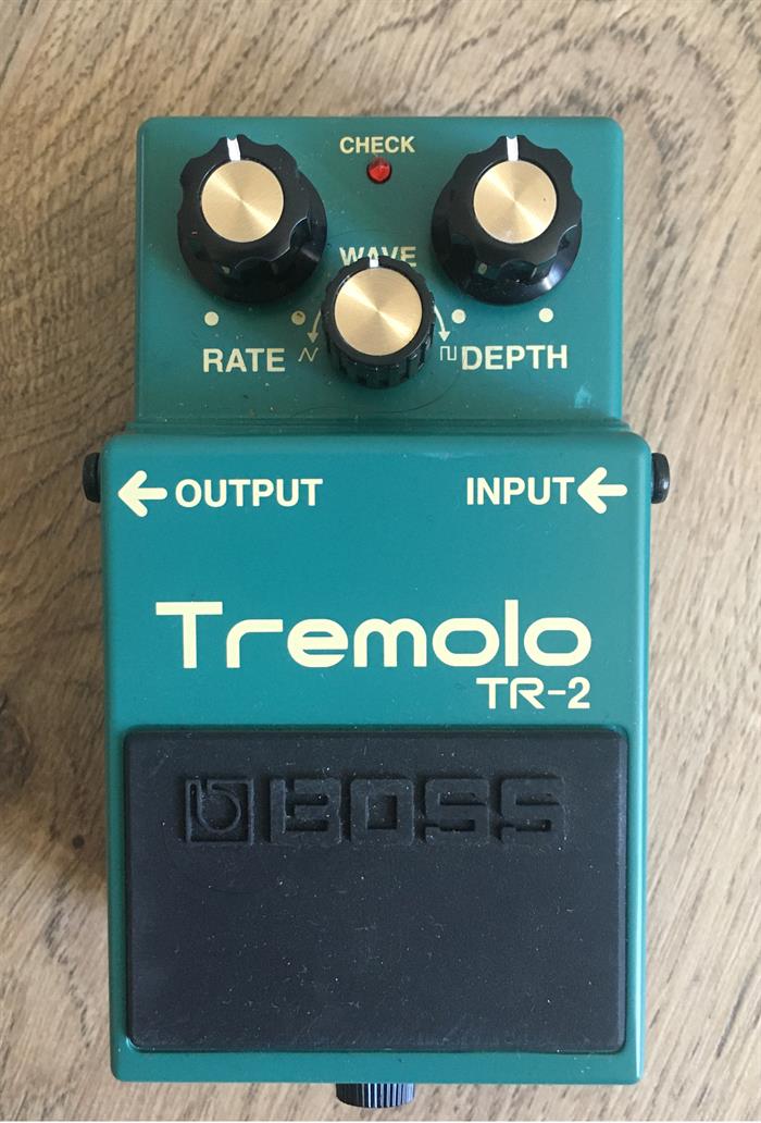 BOSS TREMOLO TR-2