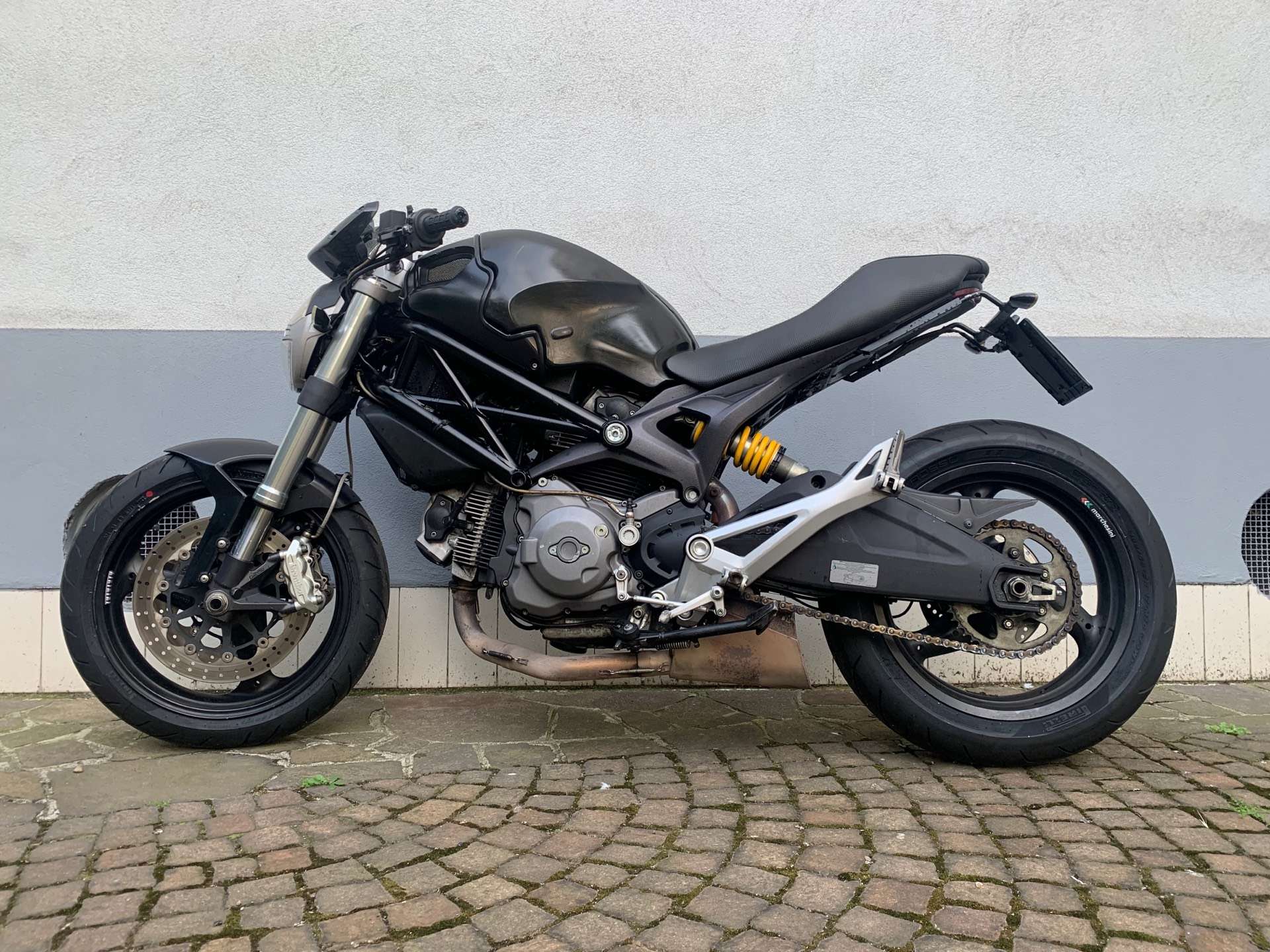 Ducati Monster 696