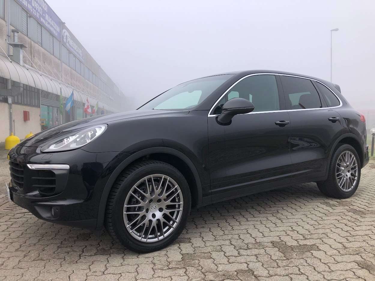 Porsche CayenneCayenne 3.0 tiptronic PASM Navi Gancio Traino