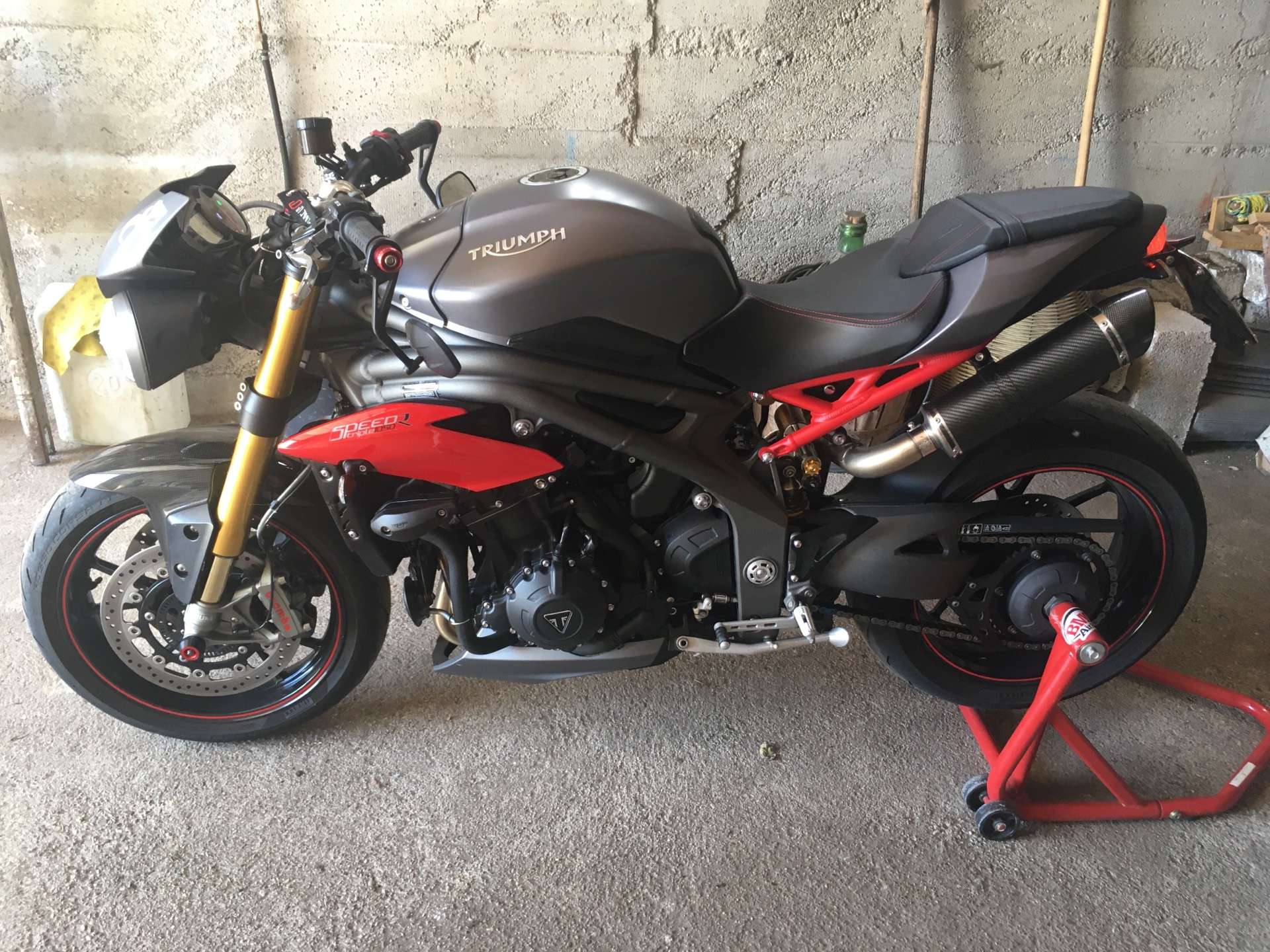 Triumph Speed Triple 1050R