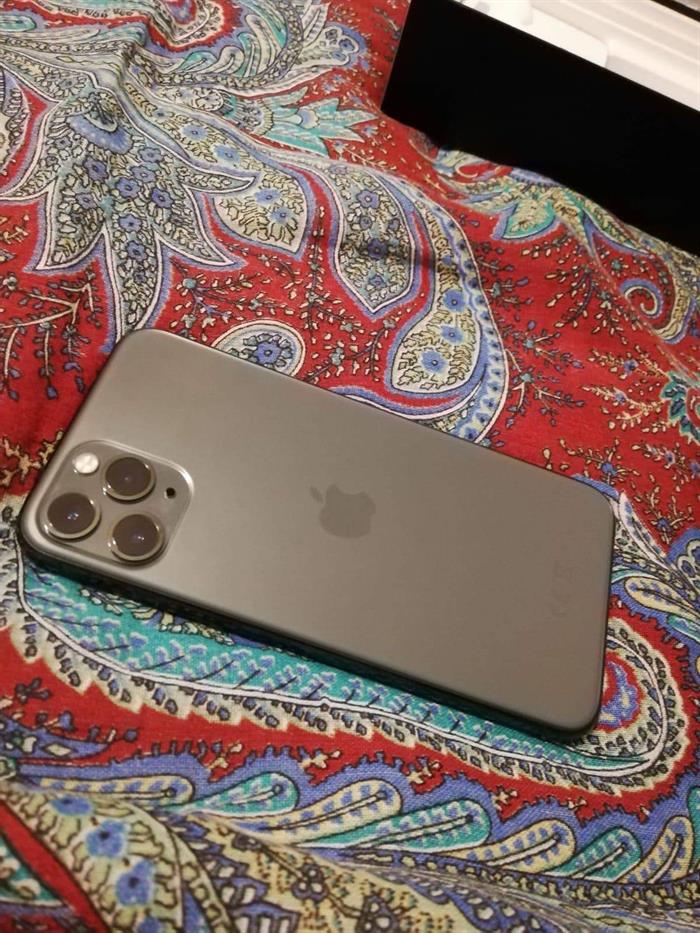 IPHONE 11 PRO