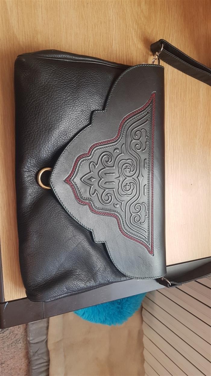 BORSA IN PELLE