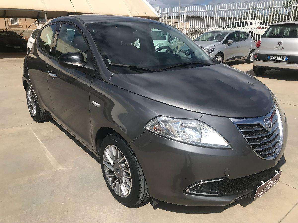 Lancia Ypsilon1.2 69 CV 5p. S&S Gold