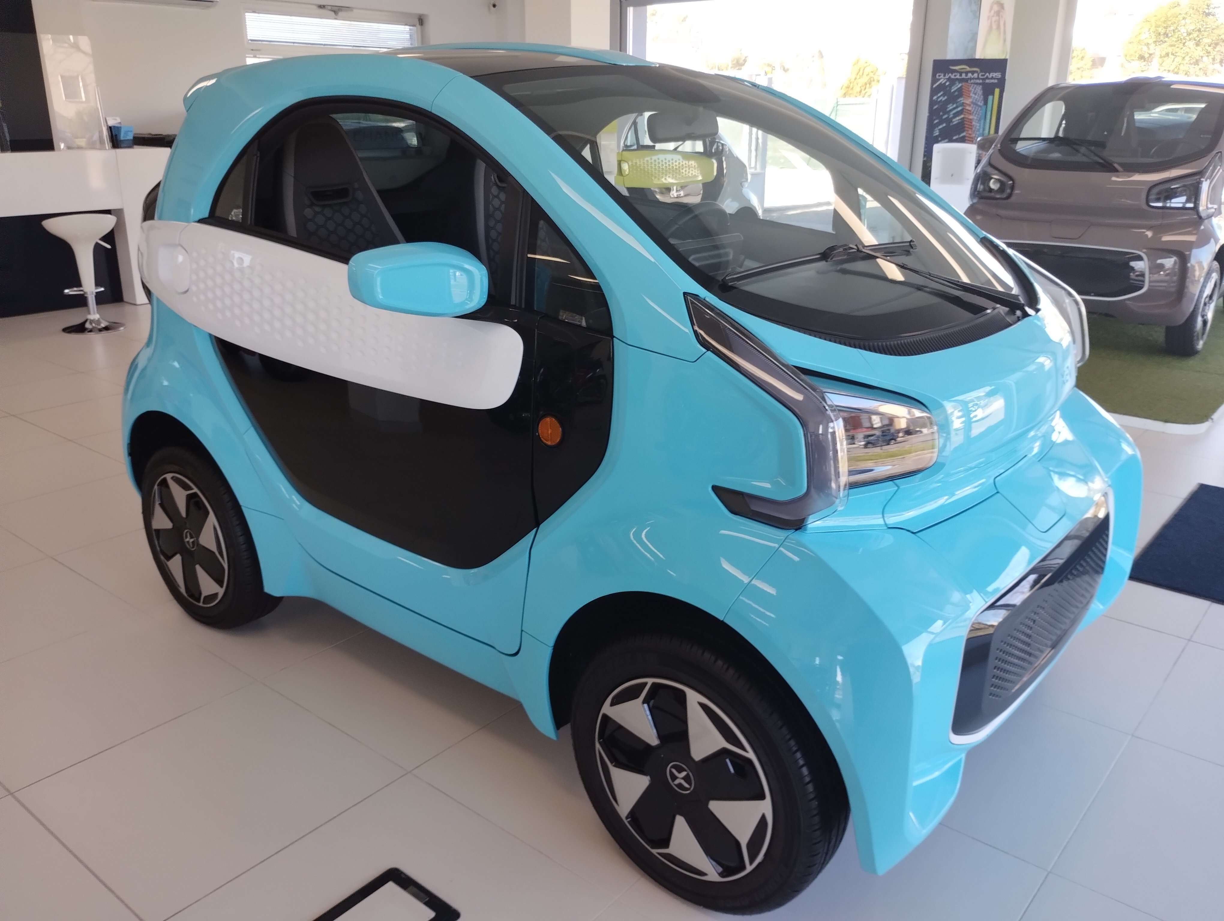 XEV YoyoVERSIONE  CAMBIO DRIVE E  SPORT