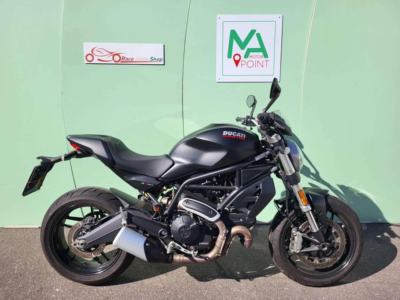 Ducati Monster 797DARK STEALTH