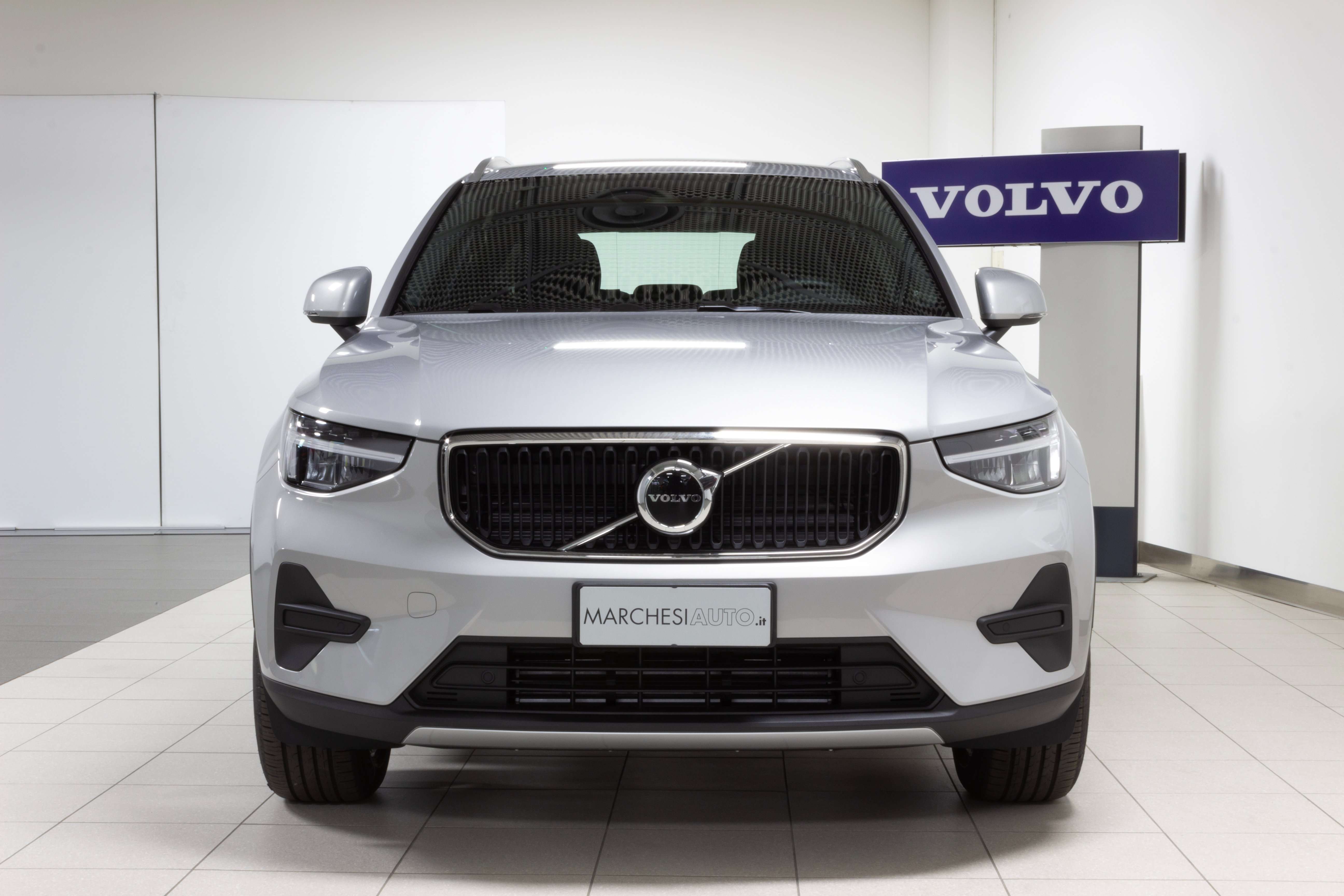 Volvo XC401.5 t2 Momentum Core auto my23 PRONTA CONSEGNA