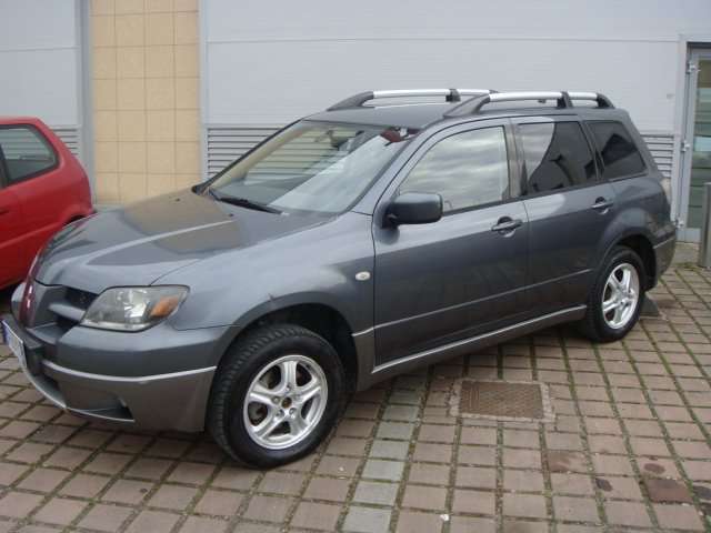 Mitsubishi Outlander2.0 i 4WD !! IMP. A METANO !!