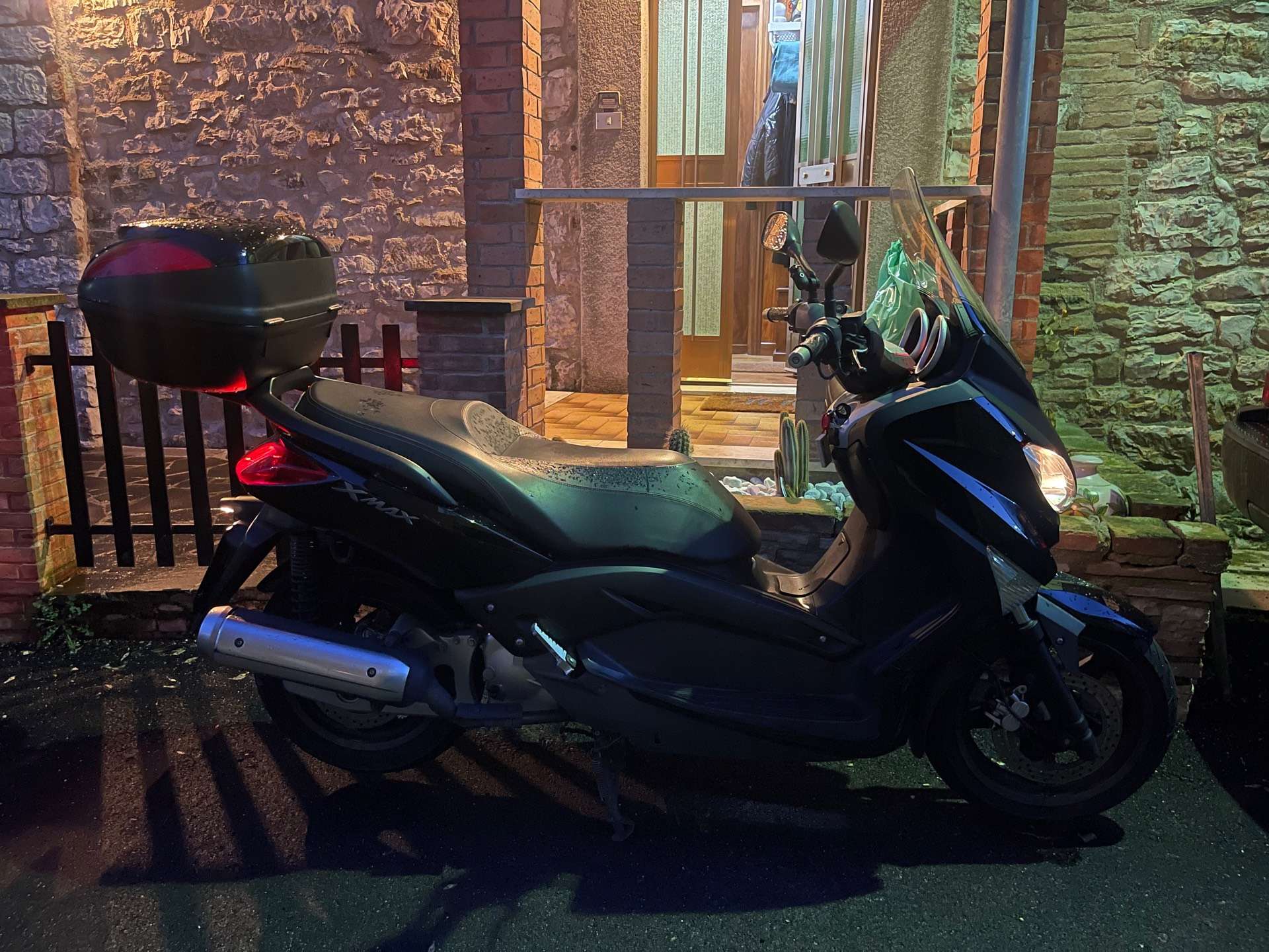 Yamaha X-Max 125perfetto!!! sempre tagliandato!