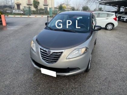 LANCIA Ypsilon 3ª serie Ypsilon 1.2 69 CV 5 porte GPL Ecochic Silver