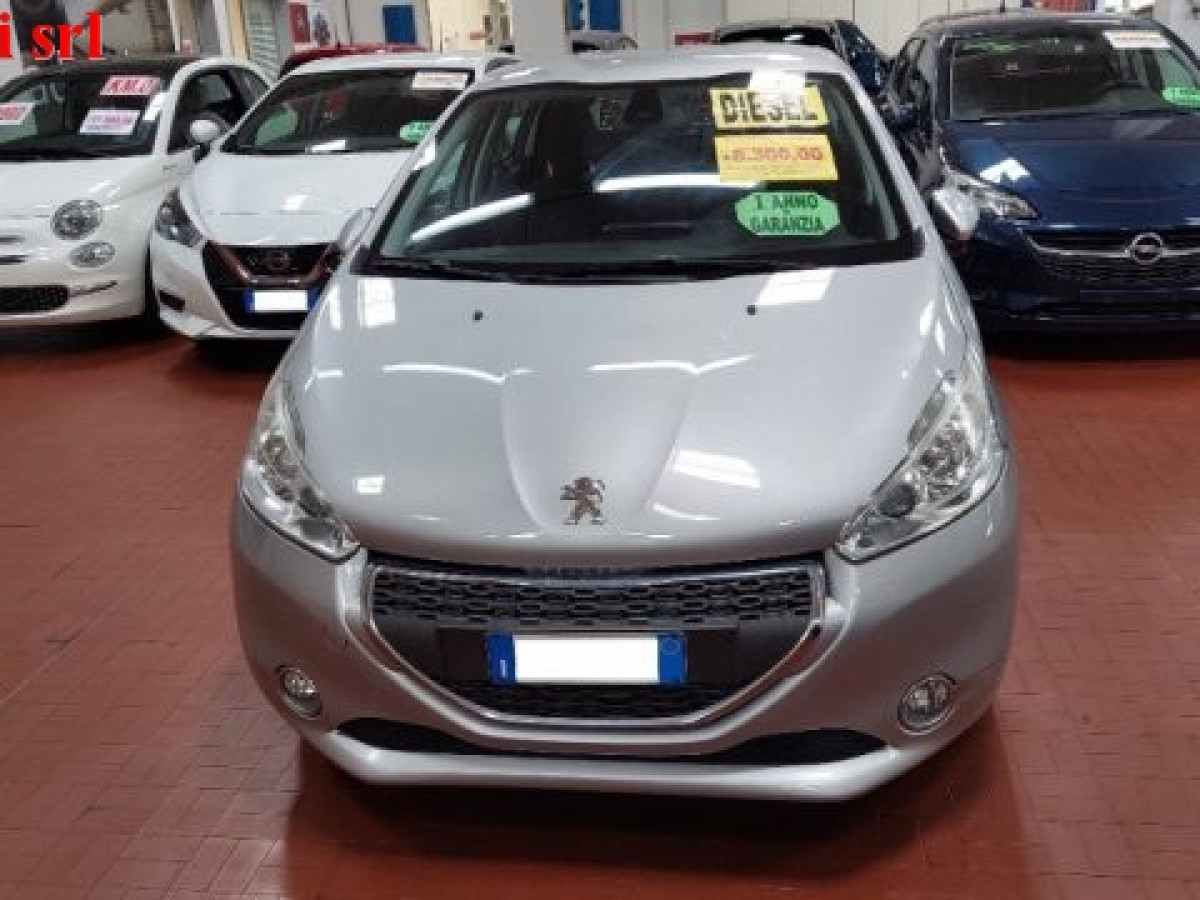 PEUGEOT 208 1.6 e-HDi 92 CV Stop&Start 5 porte Allure