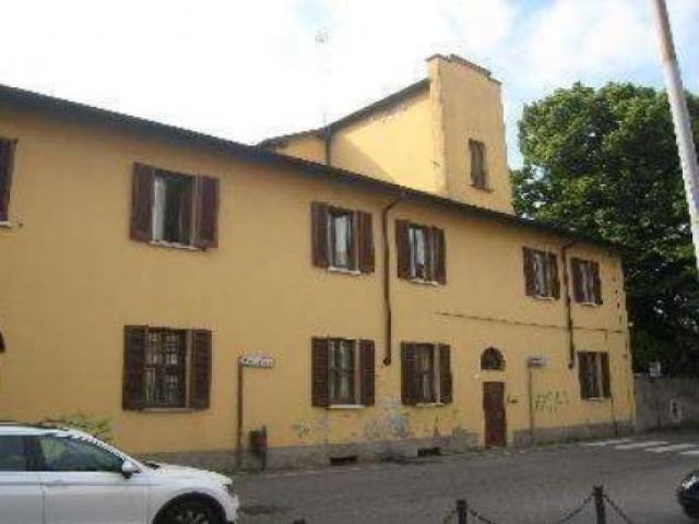 Negozi, botteghe - via risorgimento 1