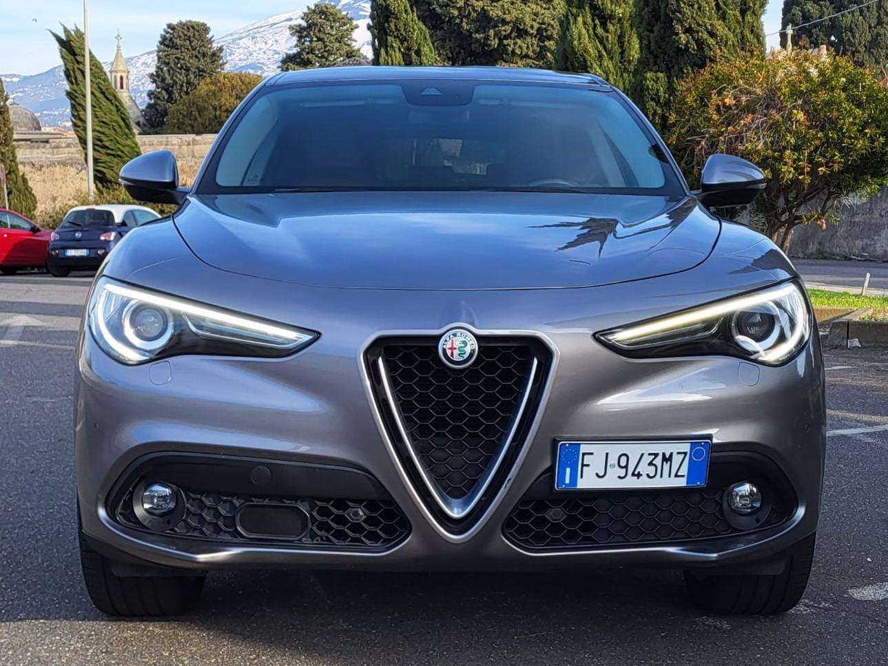 Alfa Romeo StelvioStelvio 2017 2.2 t Executive Q4 210cv auto