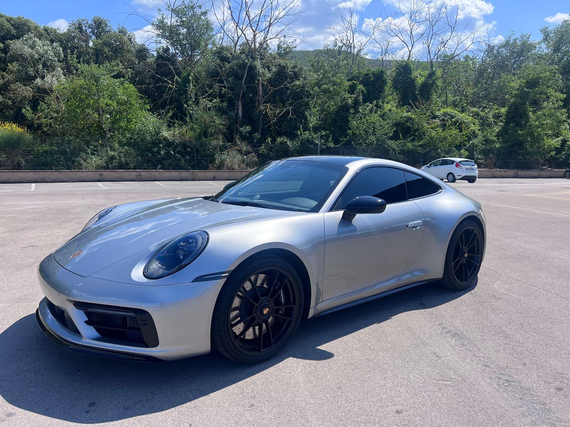 Porsche 992911 Coupe 3.0 Carrera 4 GTS auto